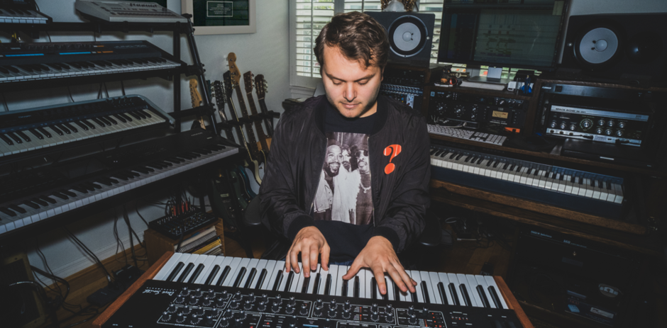 Pro Keyboardist Scott Chesak discusses his Studio Setup and Recent Projects | Headliner Magazine