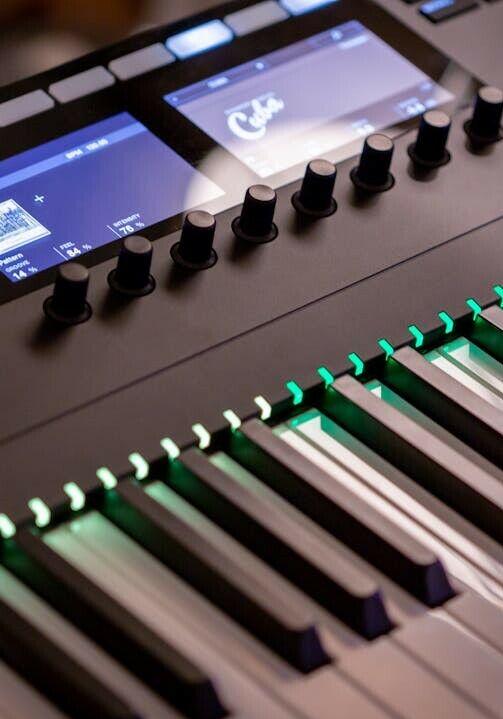 Best Workstation Keyboards 2024: Production Powerhouses In One Device ...